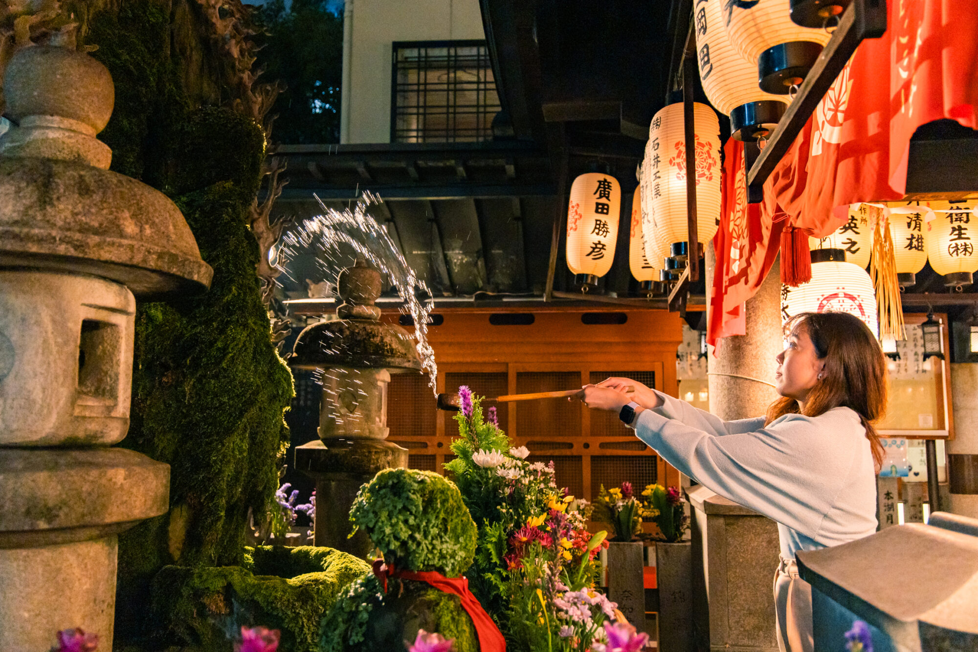 A night photo shooting in Osaka with a nice couple!! | Photoguider-Japan