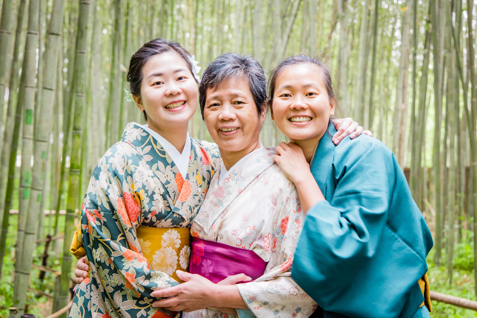 Family photoshooting in Arashiyama Kyoto!! | Photoguider-Japan