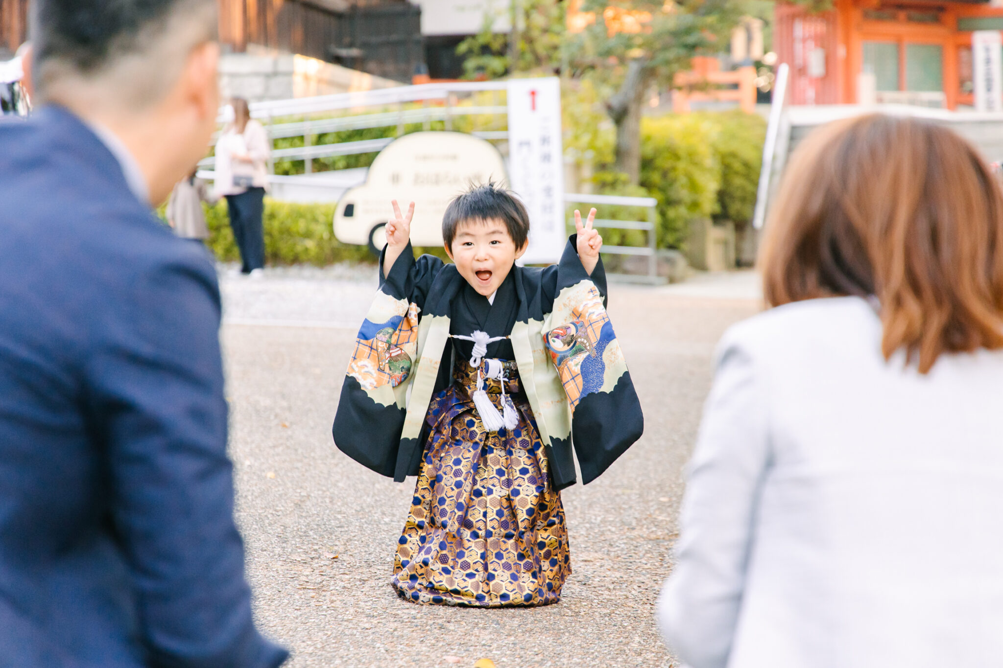 A family photo-shooting in Osaka, Japan!! | Photoguider-Japan